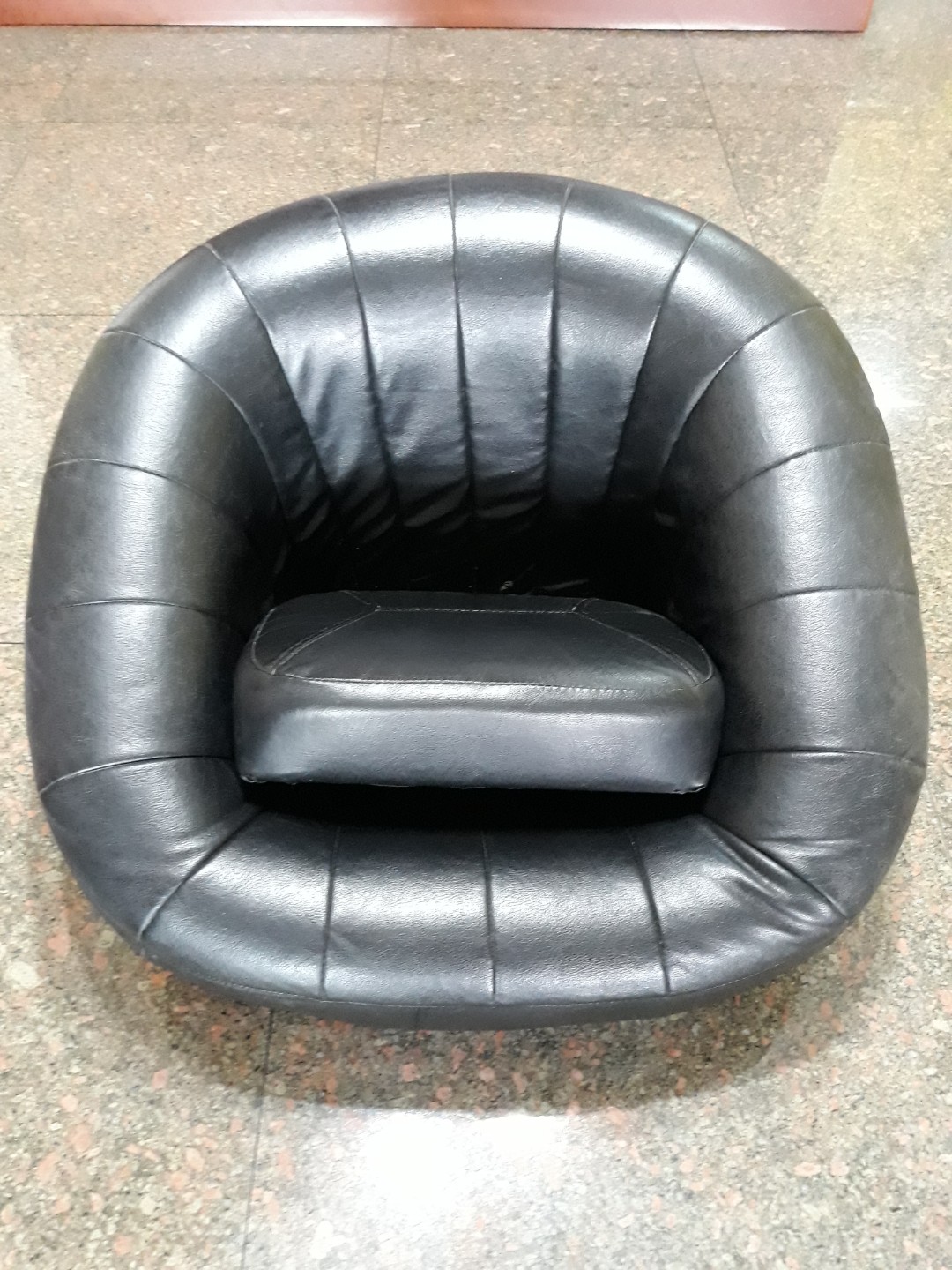 Single round sofa, Furniture & Home Living, Furniture, Tables & Sets on ...