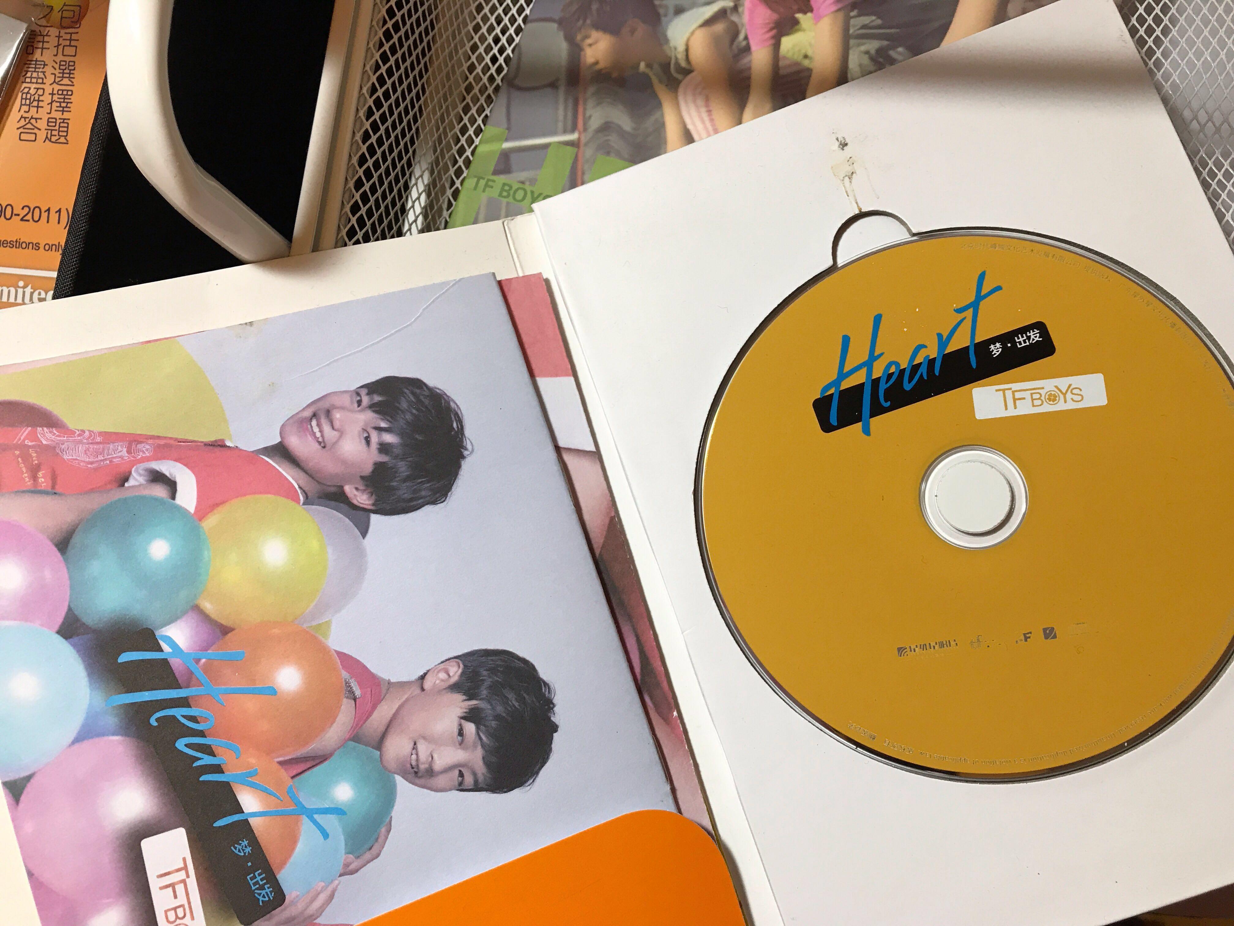 TFboys Heart夢出發 專輯+珍藏DVD在旋轉拍賣