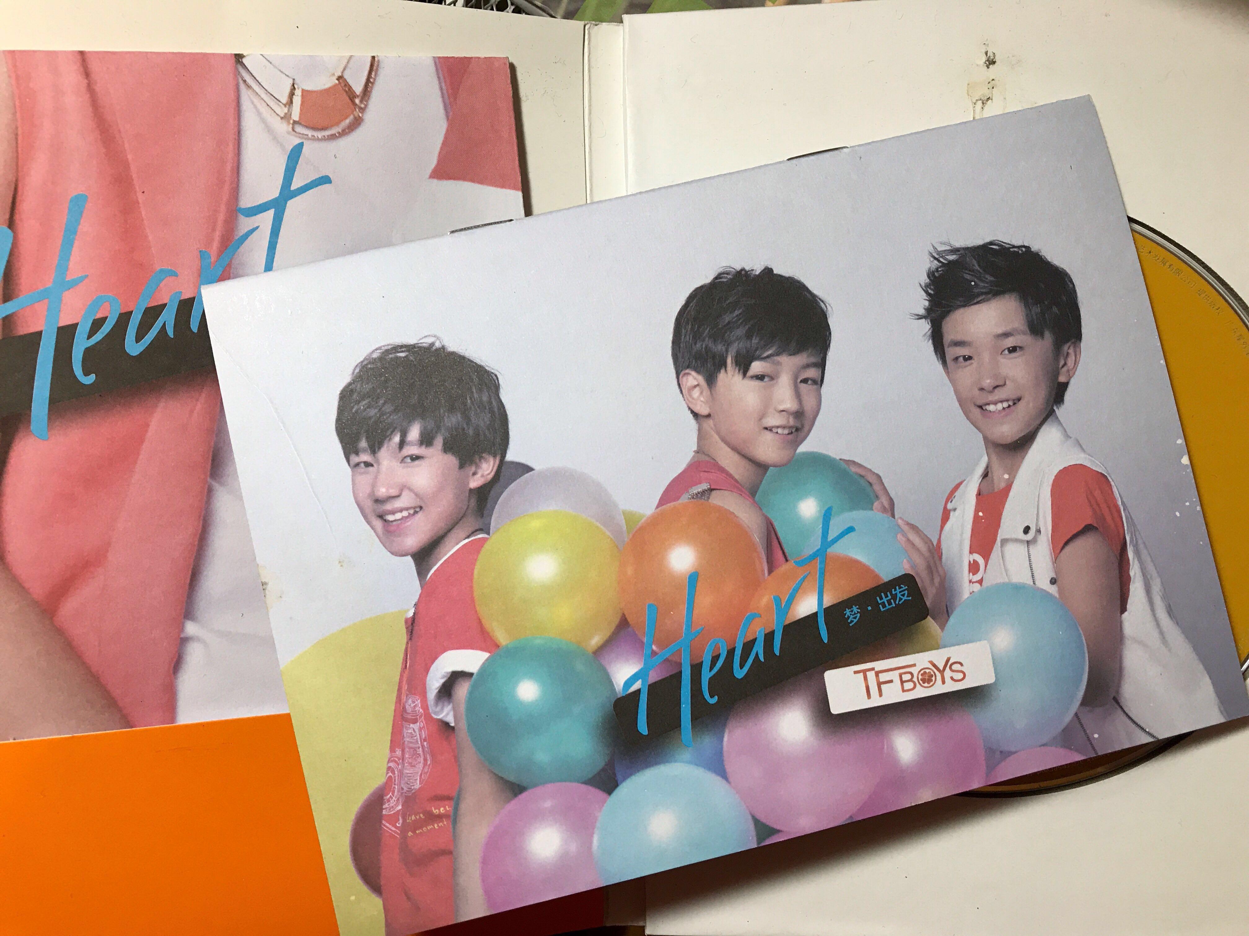 TFboys Heart夢出發 專輯+珍藏DVD在旋轉拍賣