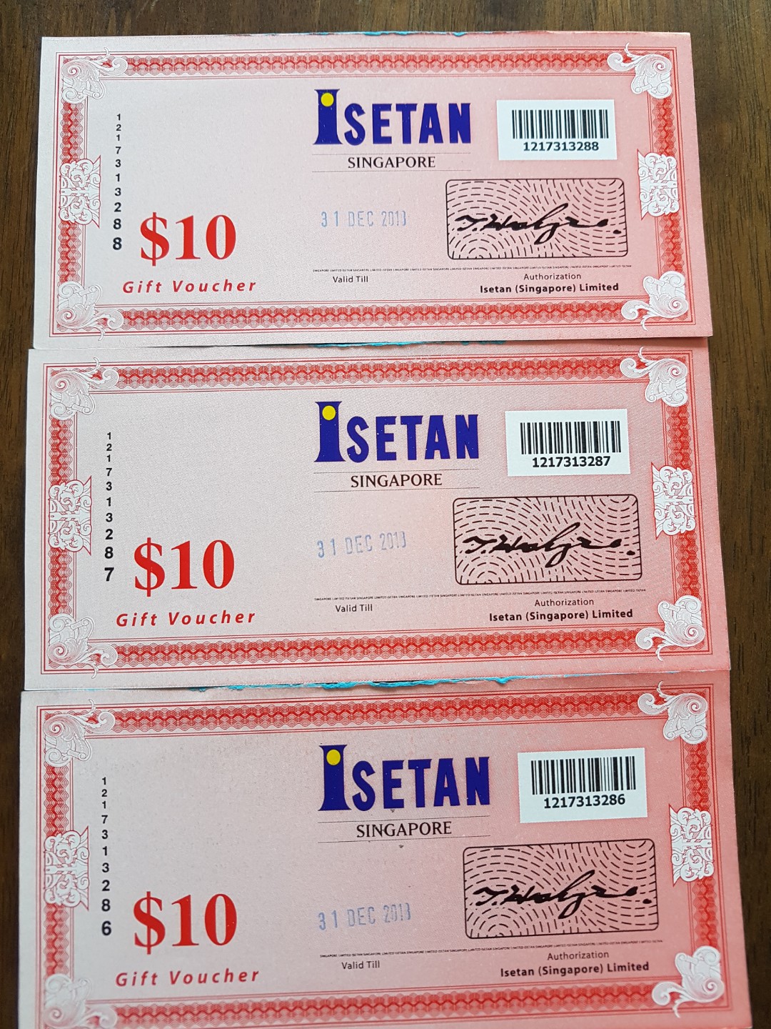 Isetan Voucher, Tickets & Vouchers, Vouchers on Carousell