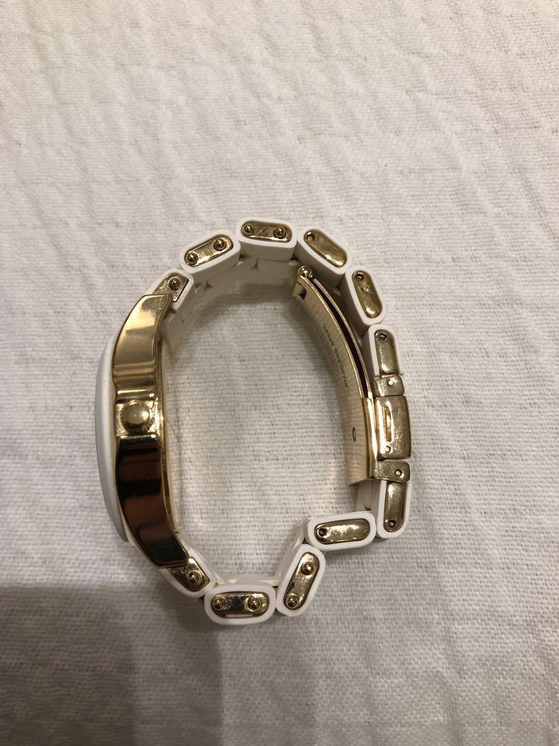 Marc Jacobs White Rubber Watch, Women's Fashion, Watches & Accessories ...