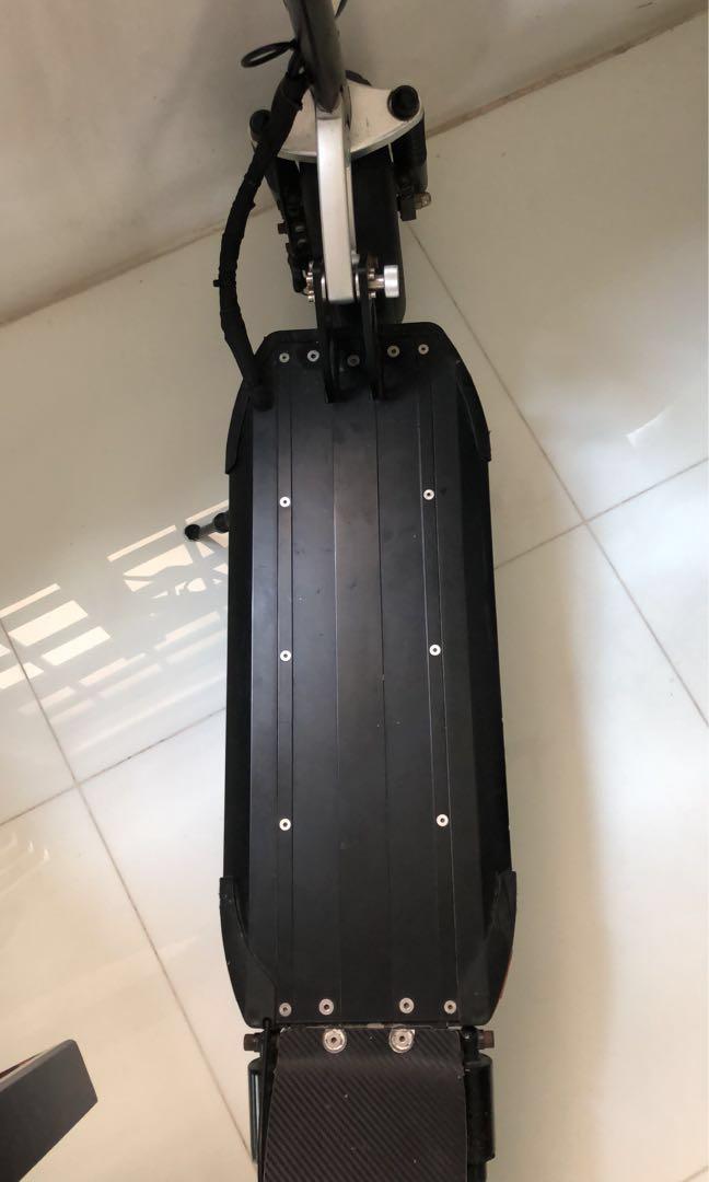 Speedway 4, Sports Equipment, PMDs, E-Scooters & E-Bikes, Other PMDs ...