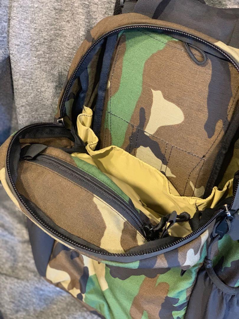 Mystery Ranch Streetfighter (Woodlands Camo), Men's Fashion, Bags ...