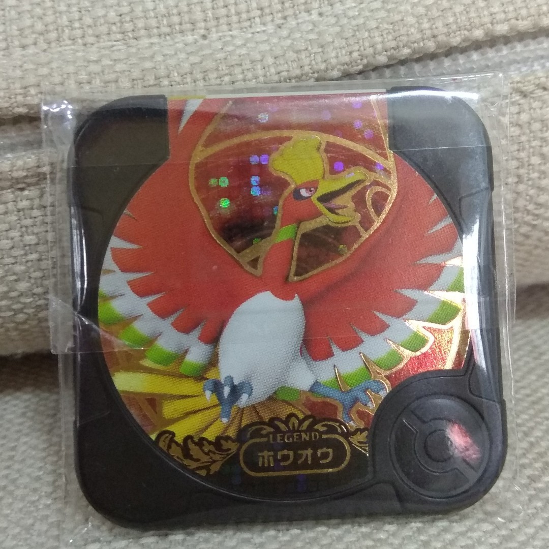 Pokemon Tretta U2 LegendHo-Oh, Hobbies & Toys, Toys & Games on Carousell