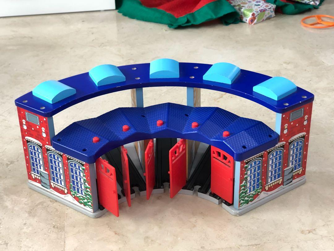 Thomas Train Garage, Hobbies & Toys, Toys & Games on Carousell