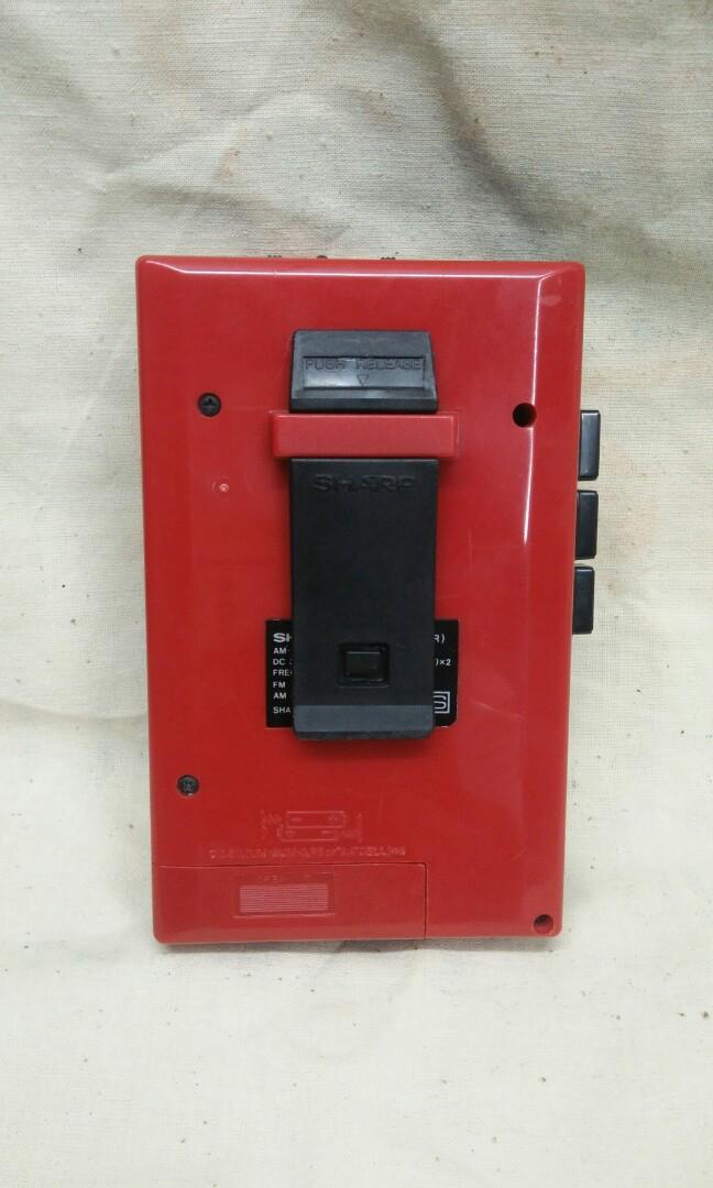 VINTAGE WALKMAN SHARP JC-129 (R), Audio, Portable Music Players on ...