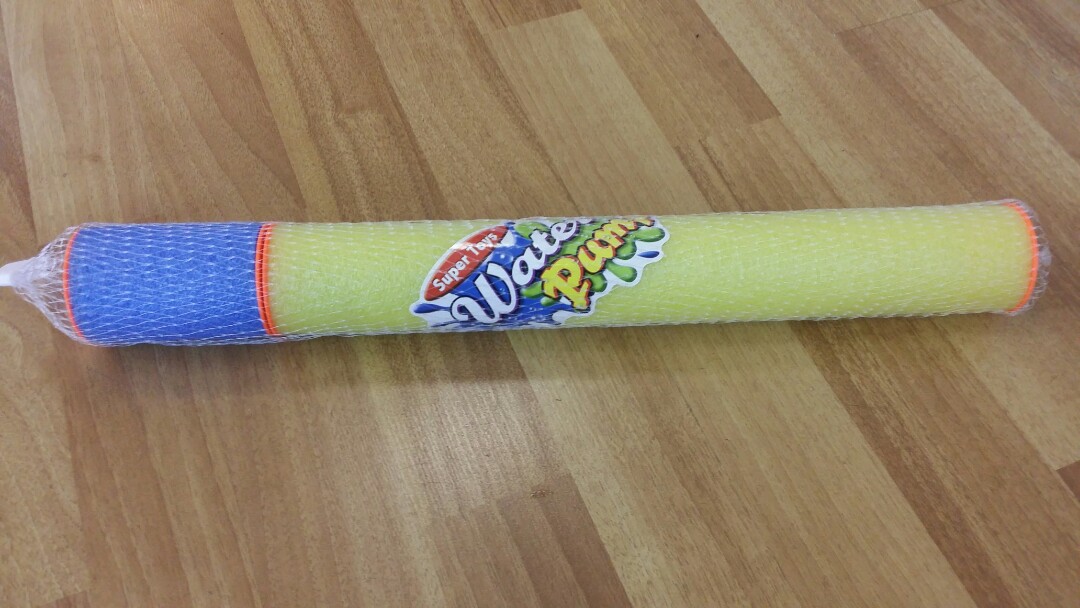 Pressure toy water gun, Hobbies & Toys, Toys & Games on Carousell