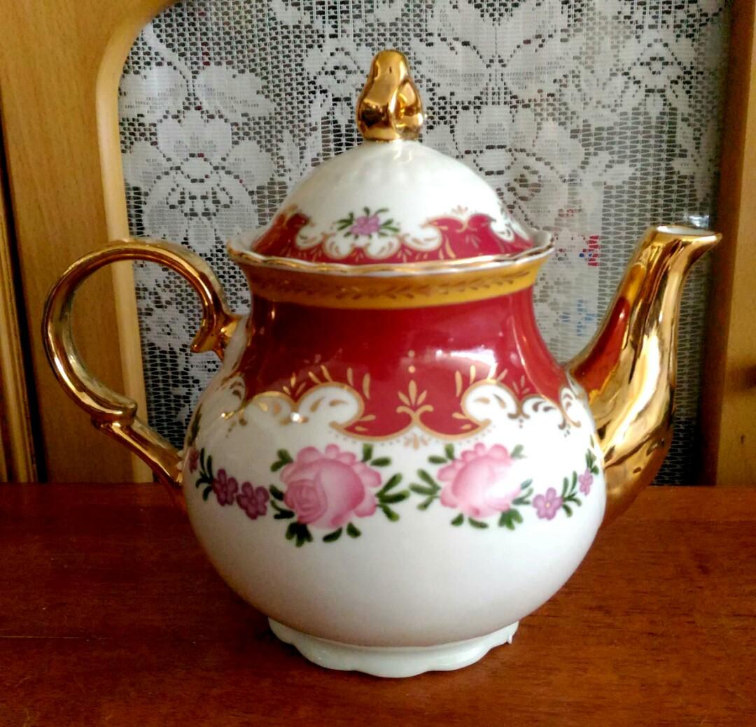 ROYAL CLASSIC FINE PORCELAIN ENGLISH TEA SET, Furniture & Home Living ...