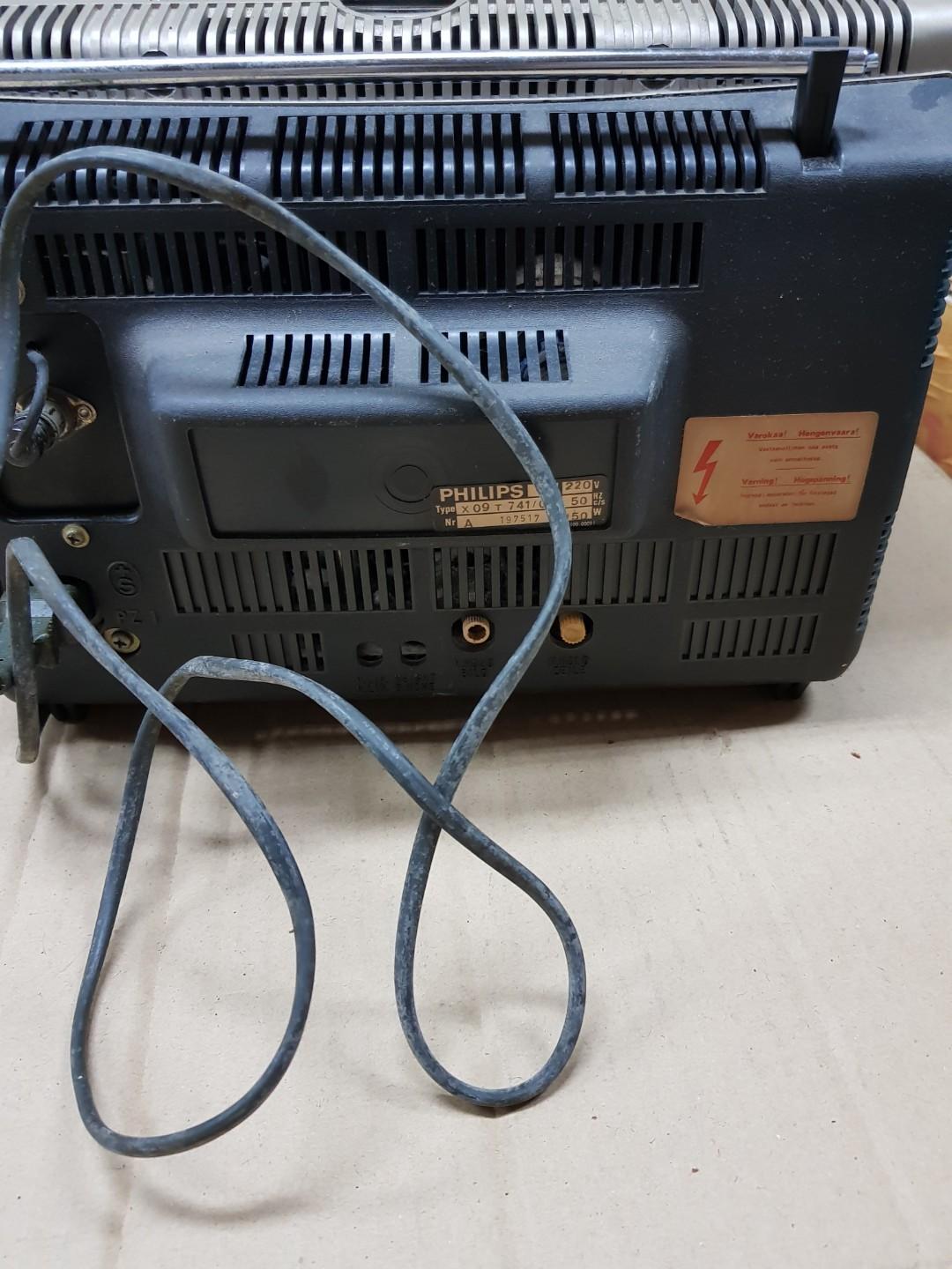 Vintage Philips TV box, Hobbies & Toys, Memorabilia & Collectibles ...