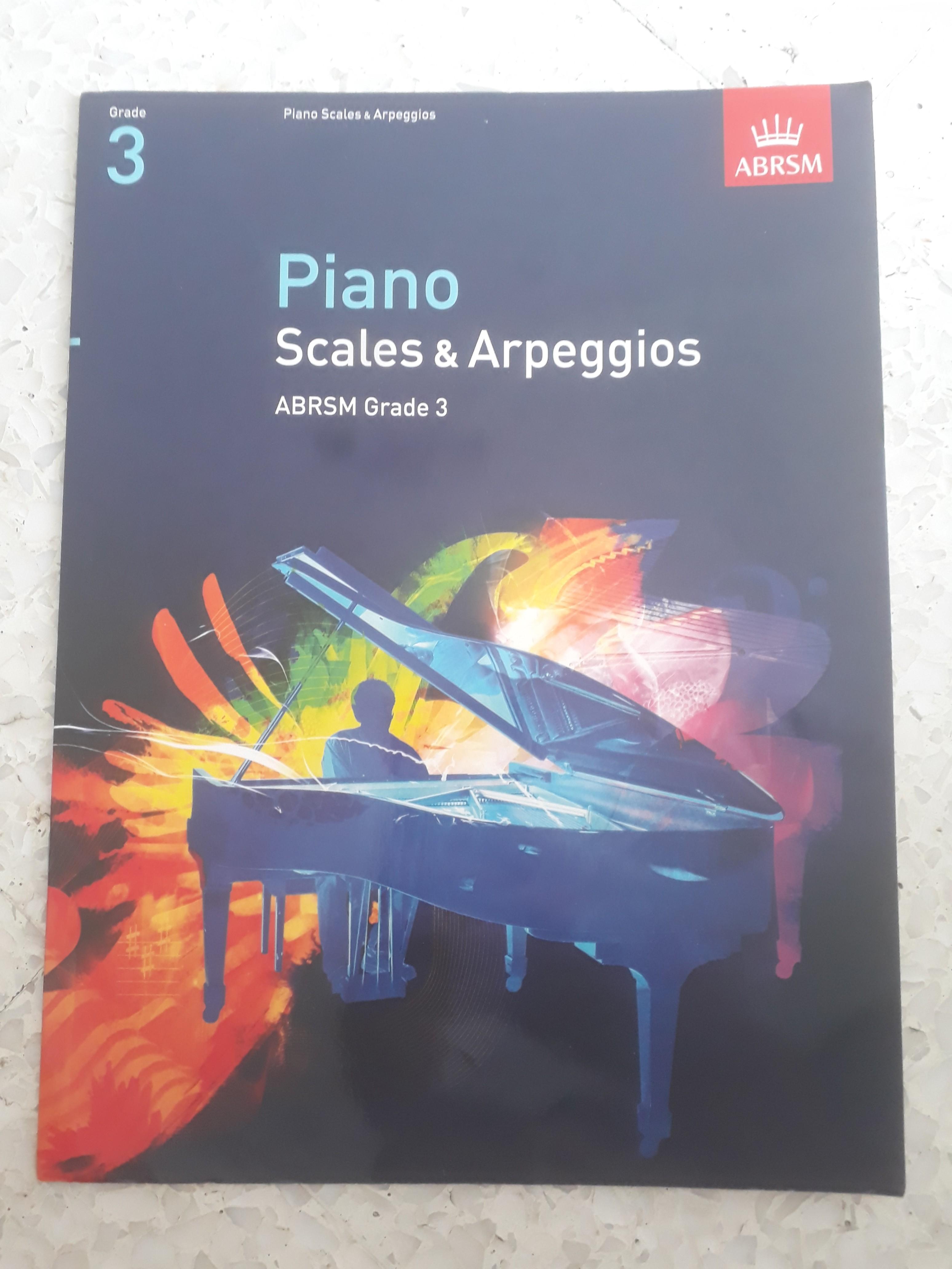 ABRSM Piano Scales and Arpeggios (Grade 3), Hobbies & Toys, Music ...