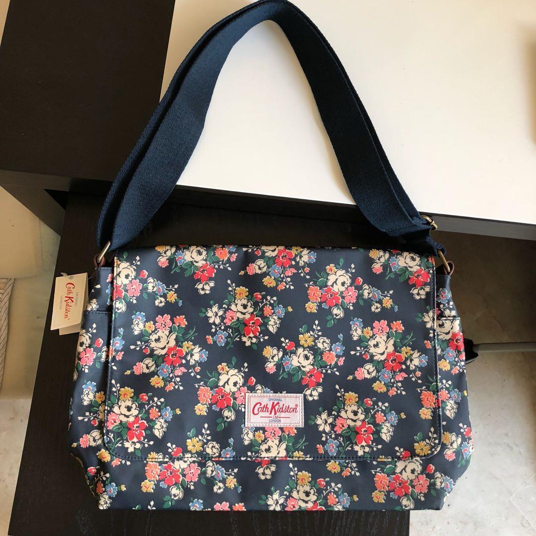 Cath Kidston Bag, Women's Fashion, Bags & Wallets, Purses & Pouches on ...