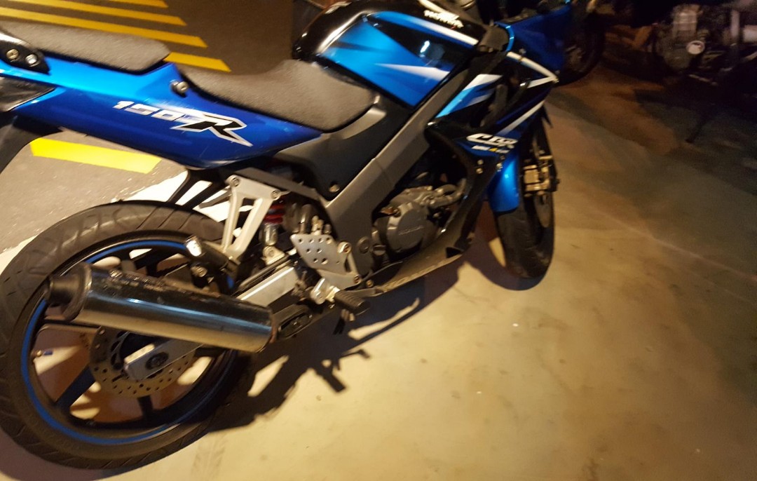 Honda CBR 150R, Motorcycles, Motorcycles for Sale, Class 2B on Carousell