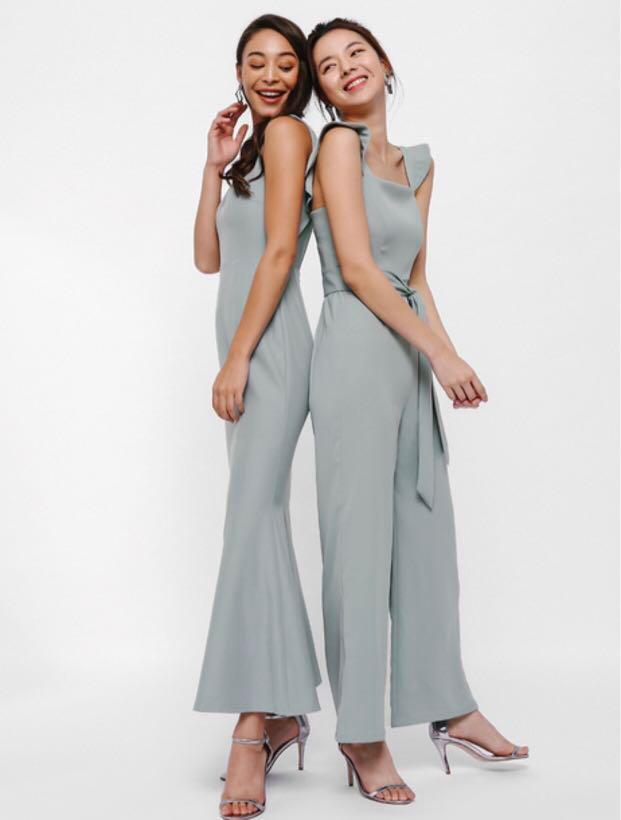 LB [BNWT] Cisphenia Flutter Flap Jumpsuit in White, Women's Fashion ...