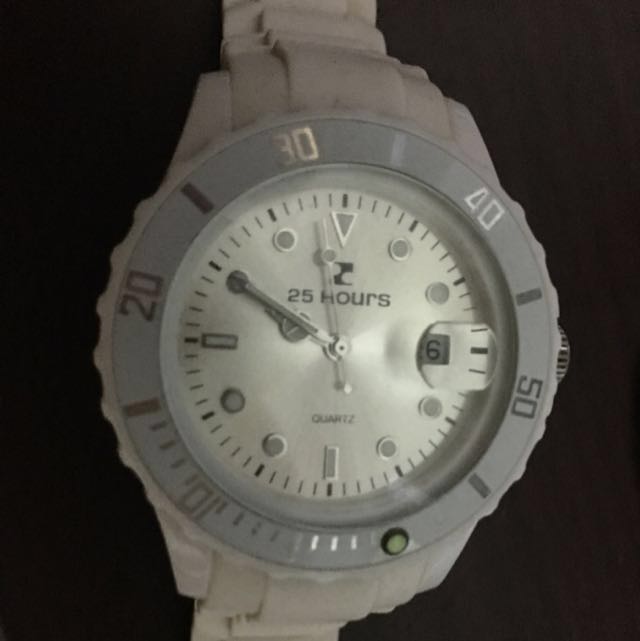 Original Branded 25 HOURS Watch, Health & Nutrition, Health Monitors ...