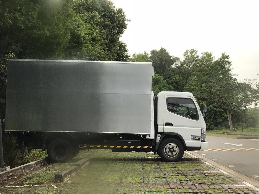 14 footer truck rental (min 5mnths) , Cars, Car Rental on Carousell