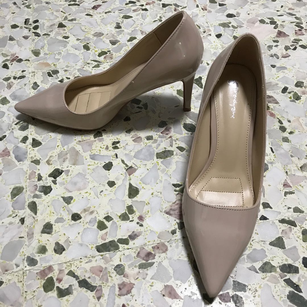 Beige color high heels, Women's Fashion, Footwear, Heels on Carousell