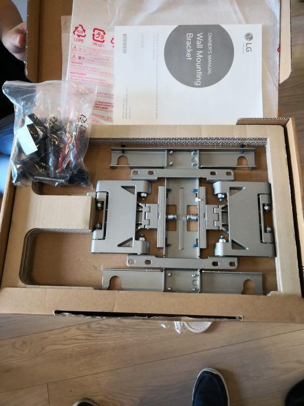 LG 原廠原裝電視掛牆鐵架 LSW240B, 家庭電器, 電視 & 其他娛樂, 電視 - Carousell