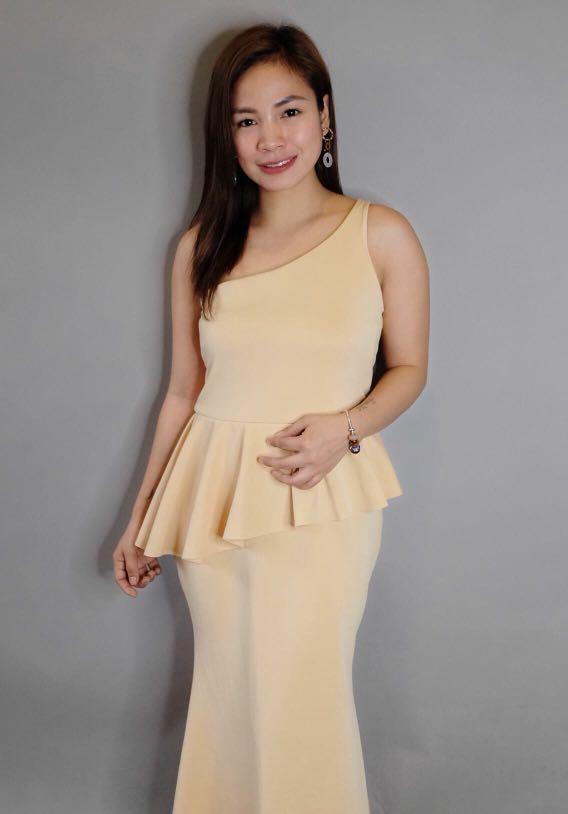 One Sided Layered Mermaid Gown on Carousell