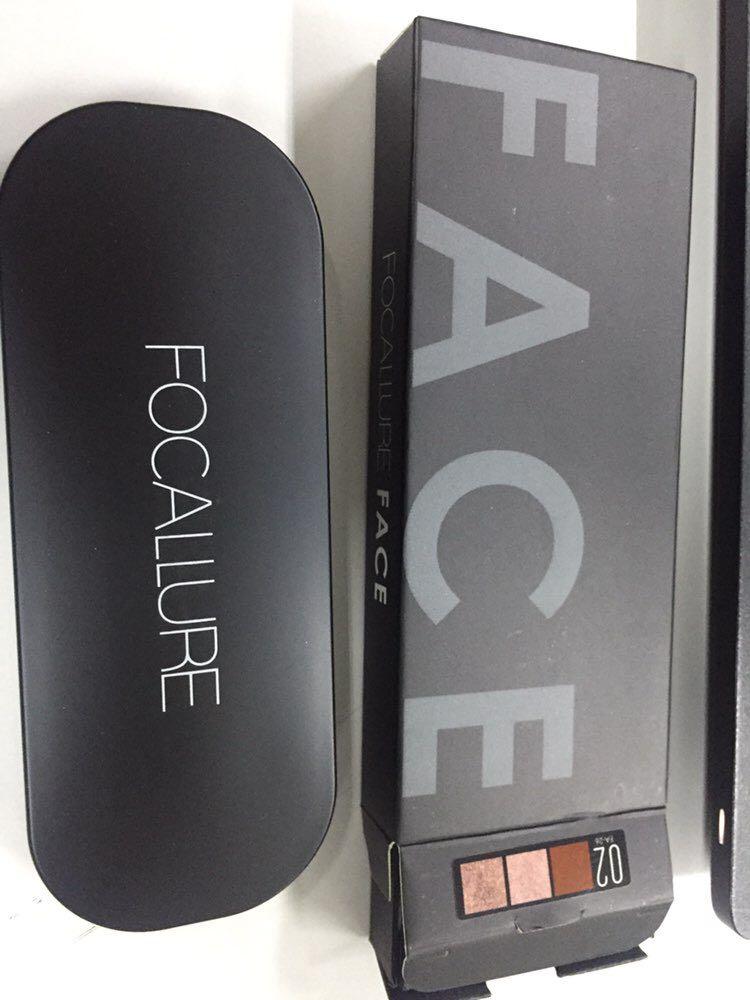 Foccalure blush and highliter palette, Kesehatan & Kecantikan, Rias ...
