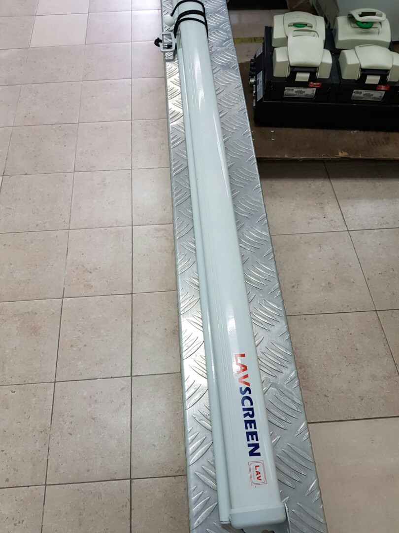 Lav screen 99%new 2 meter, TV & Home Appliances, TV & Entertainment, TV ...