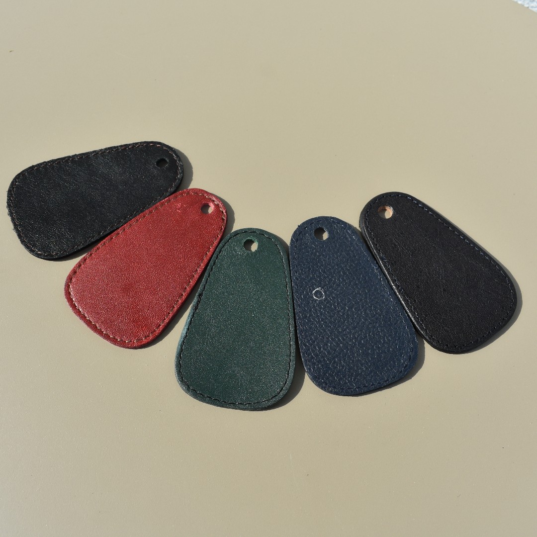 Leather Tabs / Leather Fobs of different colours, Hobbies & Toys ...