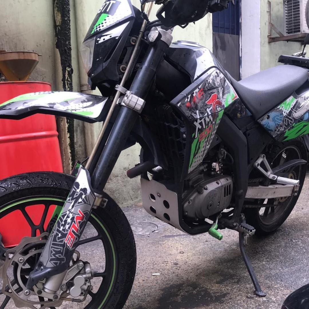 MLE XTM-R 200 2b motard, Motorcycles, Motorcycles for Sale, Class 2B on Carousell
