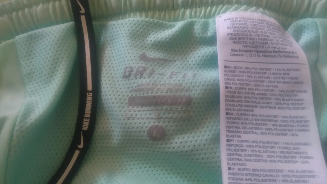 Nike Dri-Fit Large, Men's Fashion, Coats, Jackets and Outerwear on ...