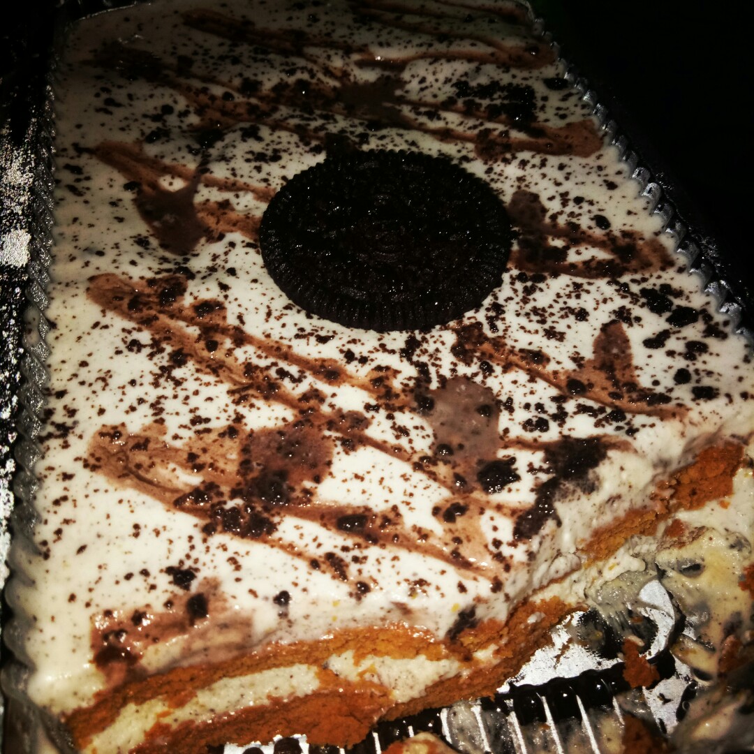 OREO GRAHAM FLOAT, Food & Drinks, Packaged & Instant Food on Carousell