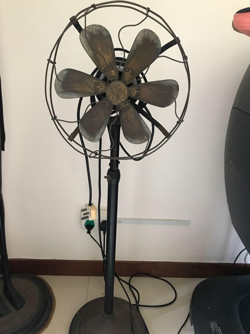 Antique standing fan, Hobbies & Toys, Memorabilia & Collectibles ...