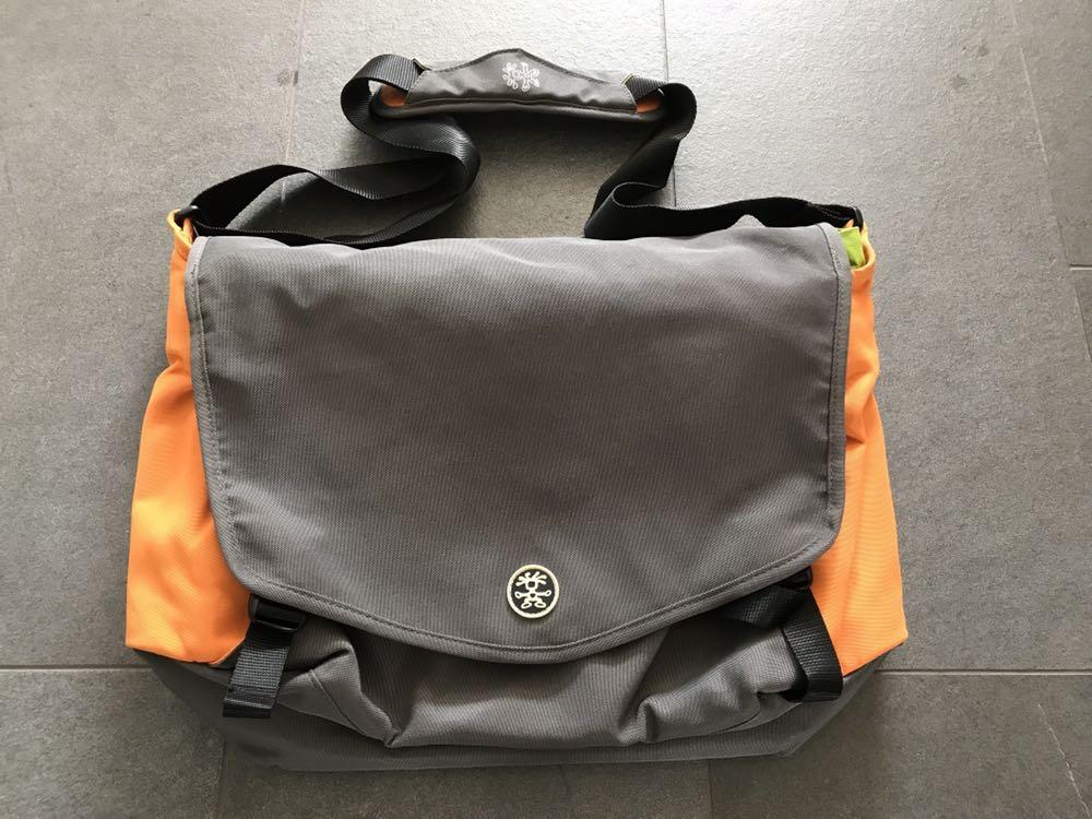 Crumpler Dreadful Embarrassment Laptop Messenger Bag, Men's Fashion ...