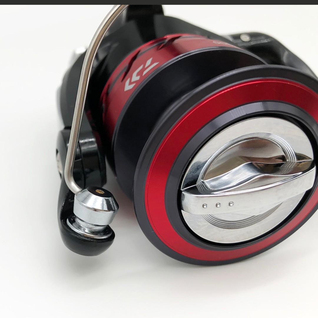 Daiwa Sweepfire 2500 , 3000 , 3500 , 4000 Fishing Reel / Kekili New ...
