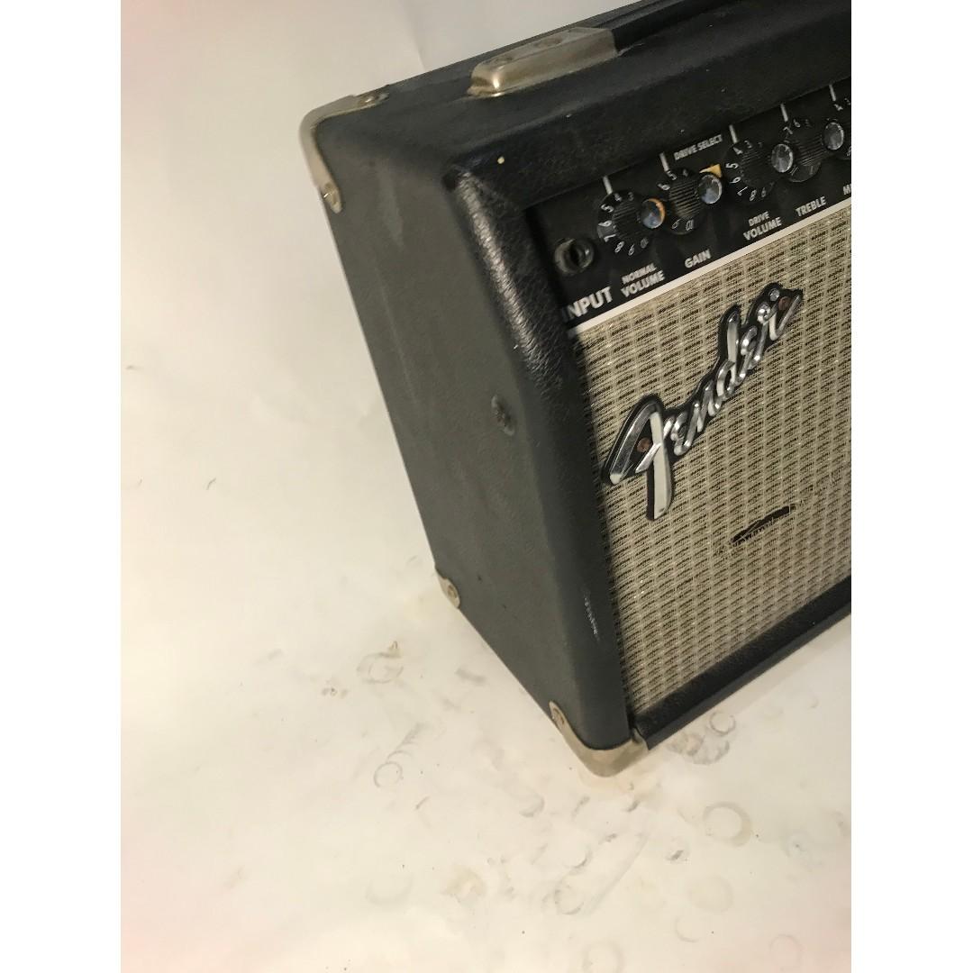 Fender frontman 15R guitar amp, 興趣及遊戲, 音樂樂器 & 配件, 樂器 - Carousell