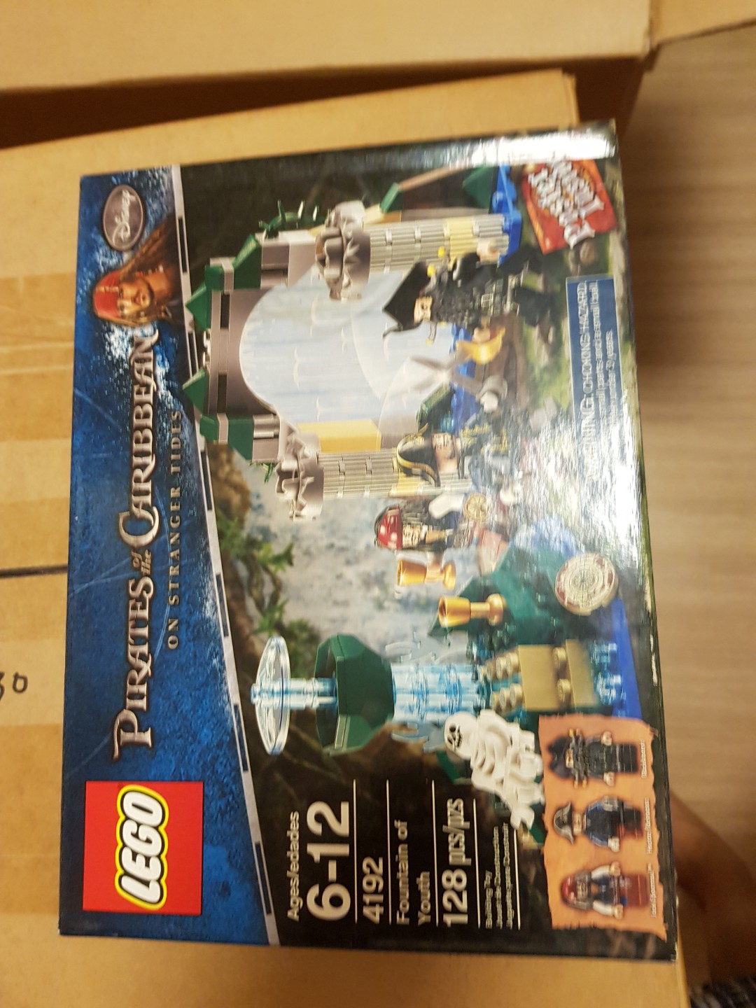 Lego 4192 fountain of youth pirates, Hobbies & Toys, Toys & Games on ...