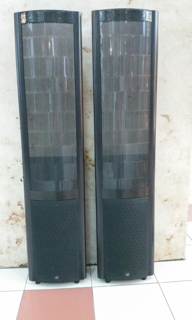 Martin Logan 'Script i' electrostatic Speakers H115cm, Audio, Other ...
