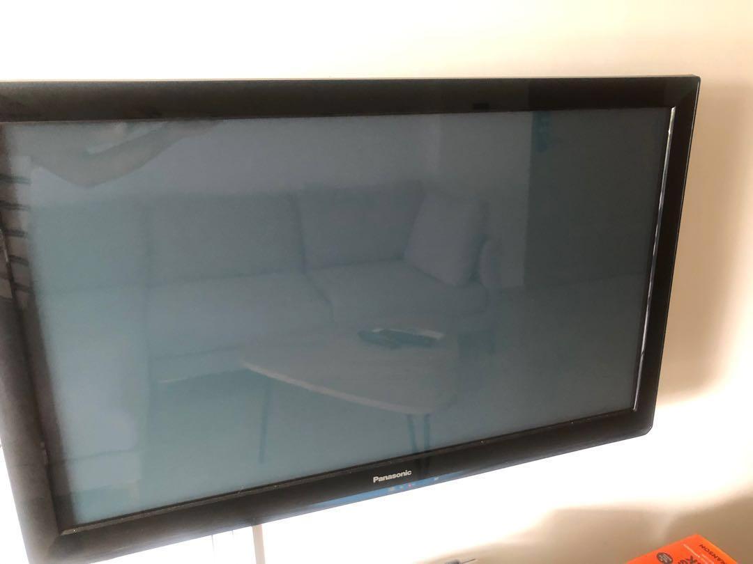 Panasonic Viera 42 inch TV with wall mounting stand. Model number ...