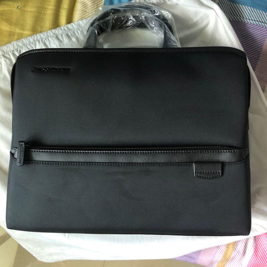 Samsonite Red Merik Briefcase, Men's Fashion, Bags, Briefcases on Carousell