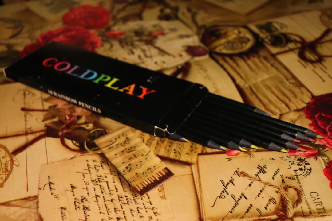 Coldplay Rainbow Colored Pencil, Hobbies & Toys, Stationary & Craft ...
