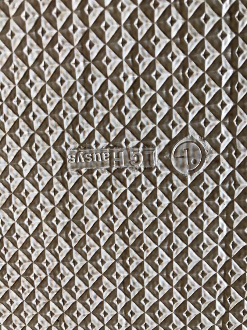 LG Hausys Luxury 20 Playmat, Babies & Kids, Infant Playtime on Carousell