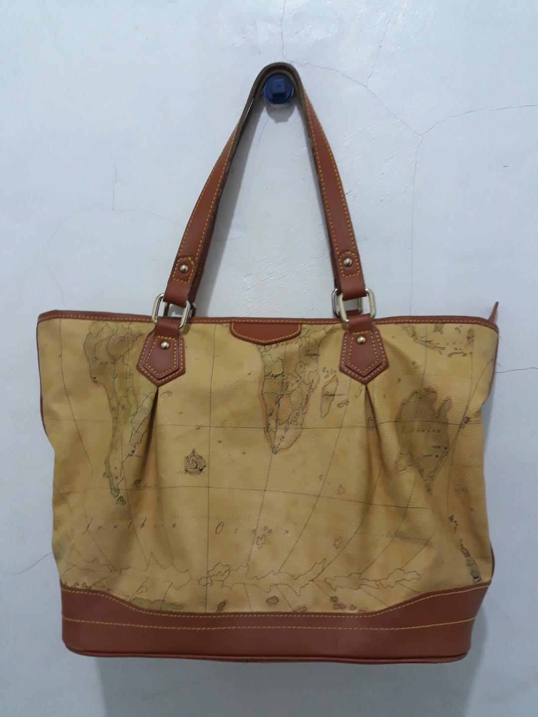 Montmartre Map bag, Women's Fashion, Bags & Wallets, Cross-body Bags on ...