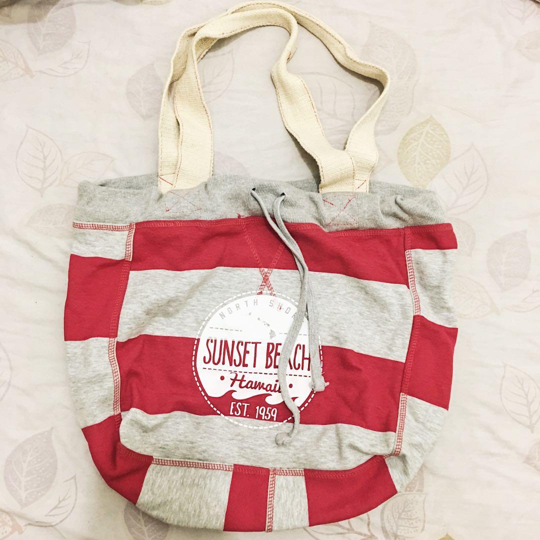 BEACH COMBER BAG, Women's Fashion, Bags & Wallets, Beach Bags on Carousell