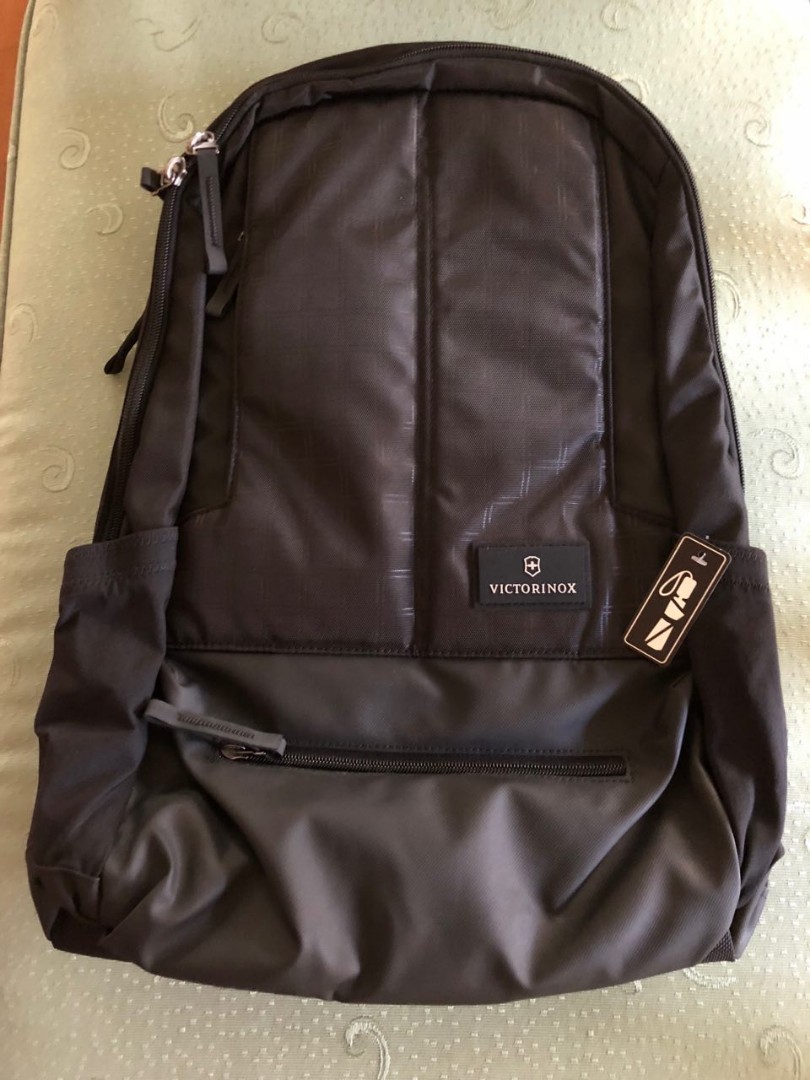 Victorinox Laptop Backpack, Men's Fashion, Bags, Backpacks on Carousell