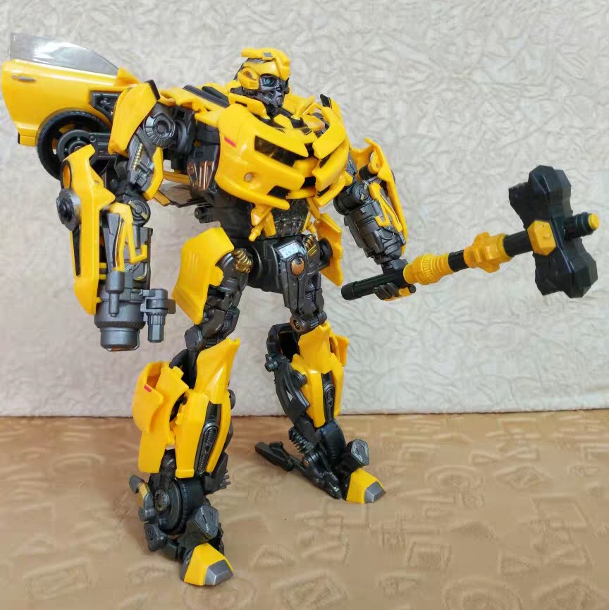 Bumblebee 20cm Blue Circus BC02 Big Bee FREE post to WM, Hobbies & Toys ...