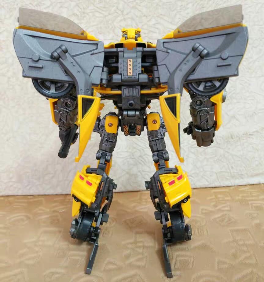 Bumblebee 20cm Blue Circus BC02 Big Bee FREE post to WM, Hobbies & Toys ...