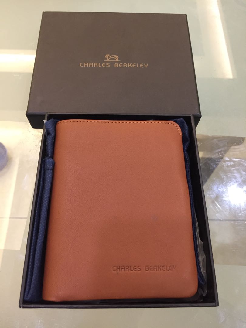 Charles Berkeley Men Leather Wallet, Men's Fashion, Watches ...