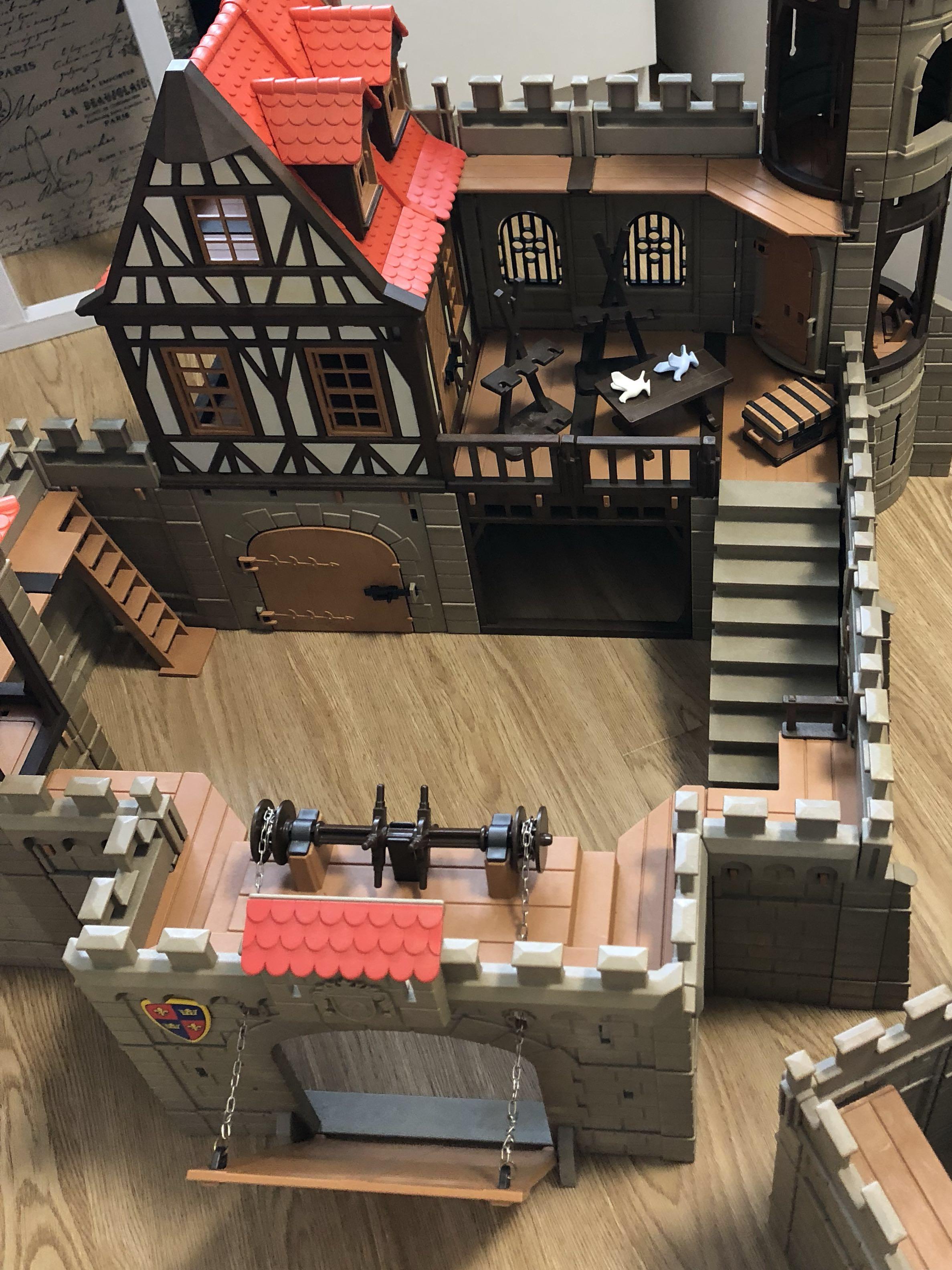 Medieval Playmobil Castle x 02, Hobbies & Toys, Toys & Games on Carousell