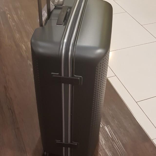 Samsonite PIXELON SPINNER 75/28, Luxury, Accessories on Carousell