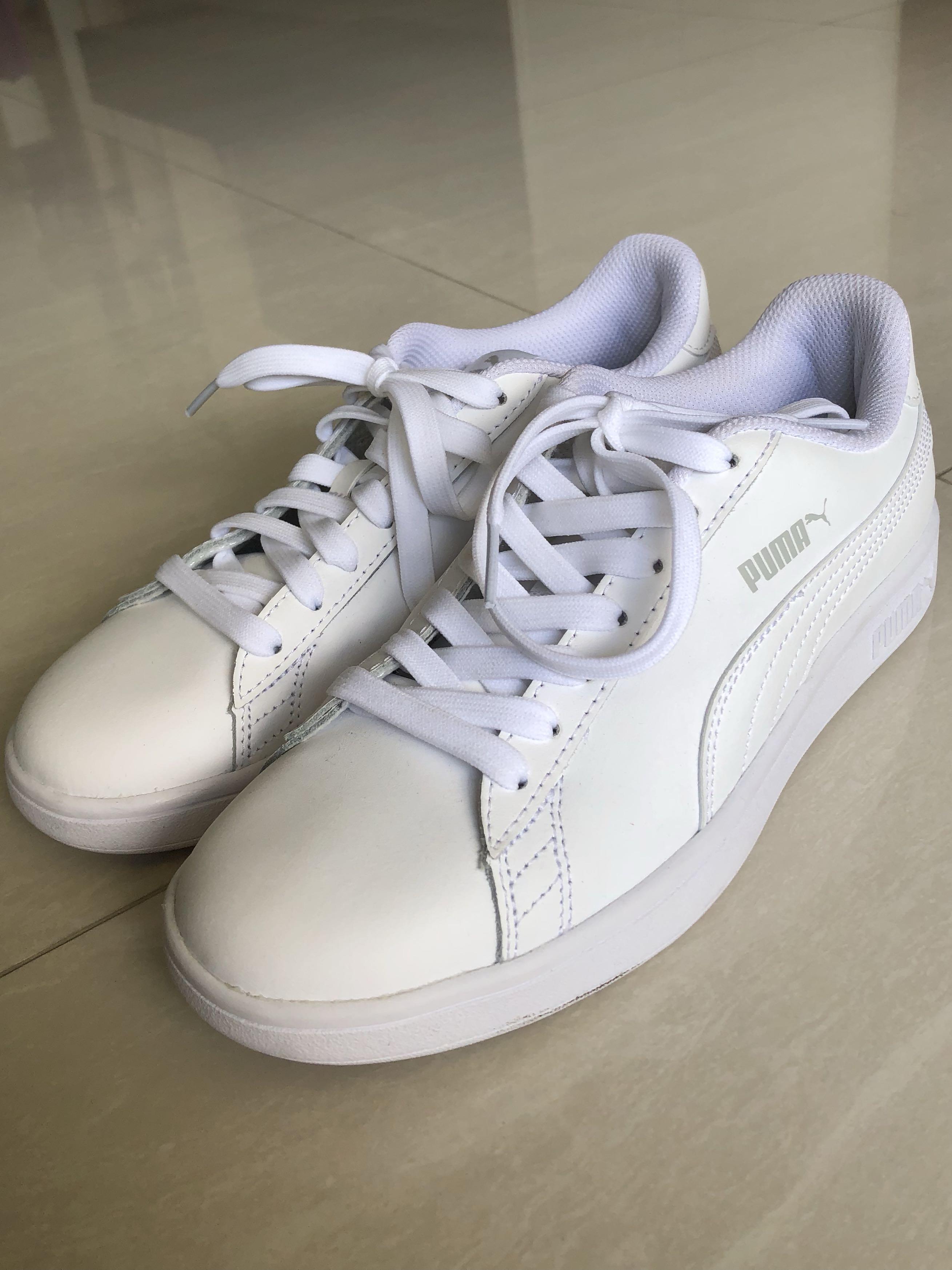 Authentic PUMA Smash (White), Women's Fashion, Footwear, Sneakers on ...
