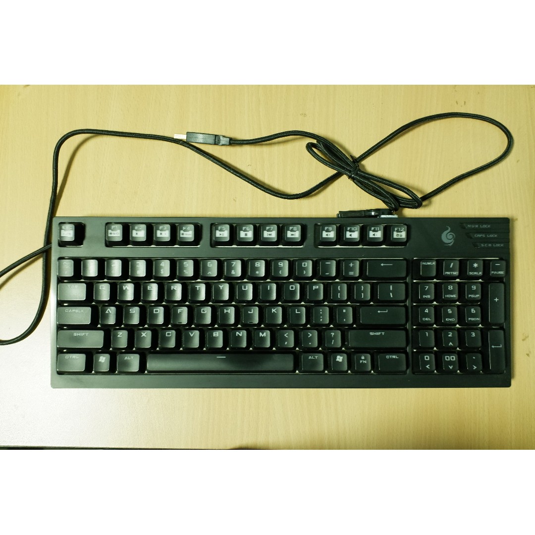 Cooler Master Quickfire TK Cherry MX Brown mechanical keyboard ...