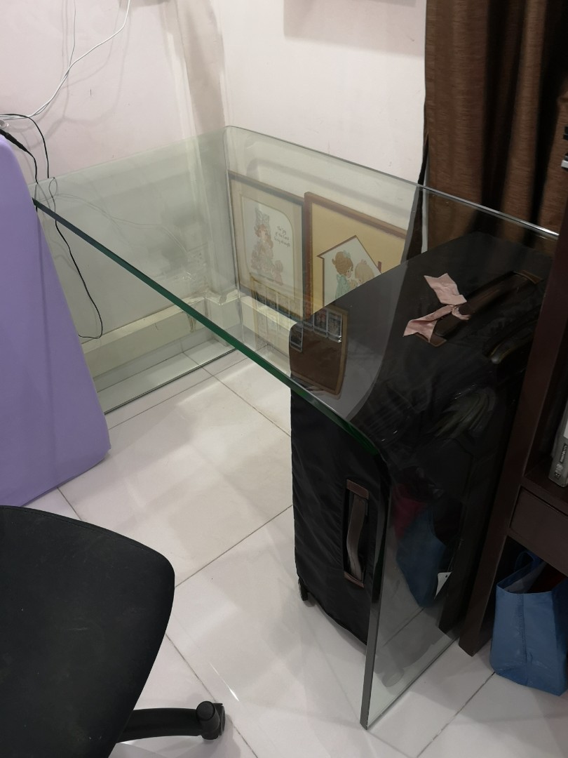 One Piece Elegant Posh Full Glass Table, Furniture & Home Living ...