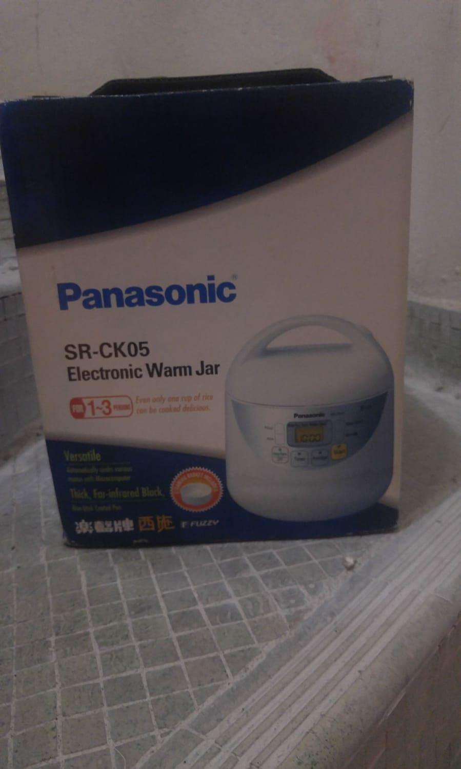 panasonic sr-ck05 rice cooker 飯煲, 家庭電器, 廚房電器, 鍋具 - Carousell